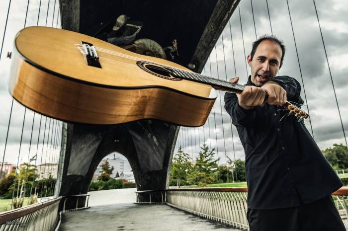 Publicaciones.- “El duende distraído” de Mario Herrero – Los Caminos del Cante