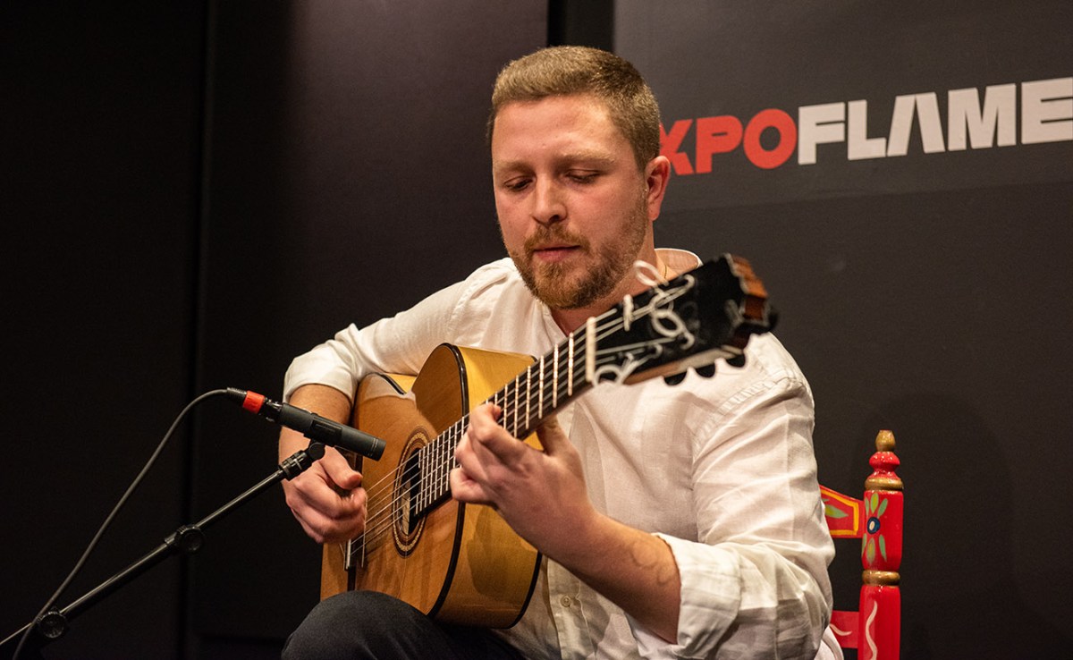 ‘La versatilidad de Alejandro Hurtado’ | Por Norberto Torres – Los Caminos del Cante